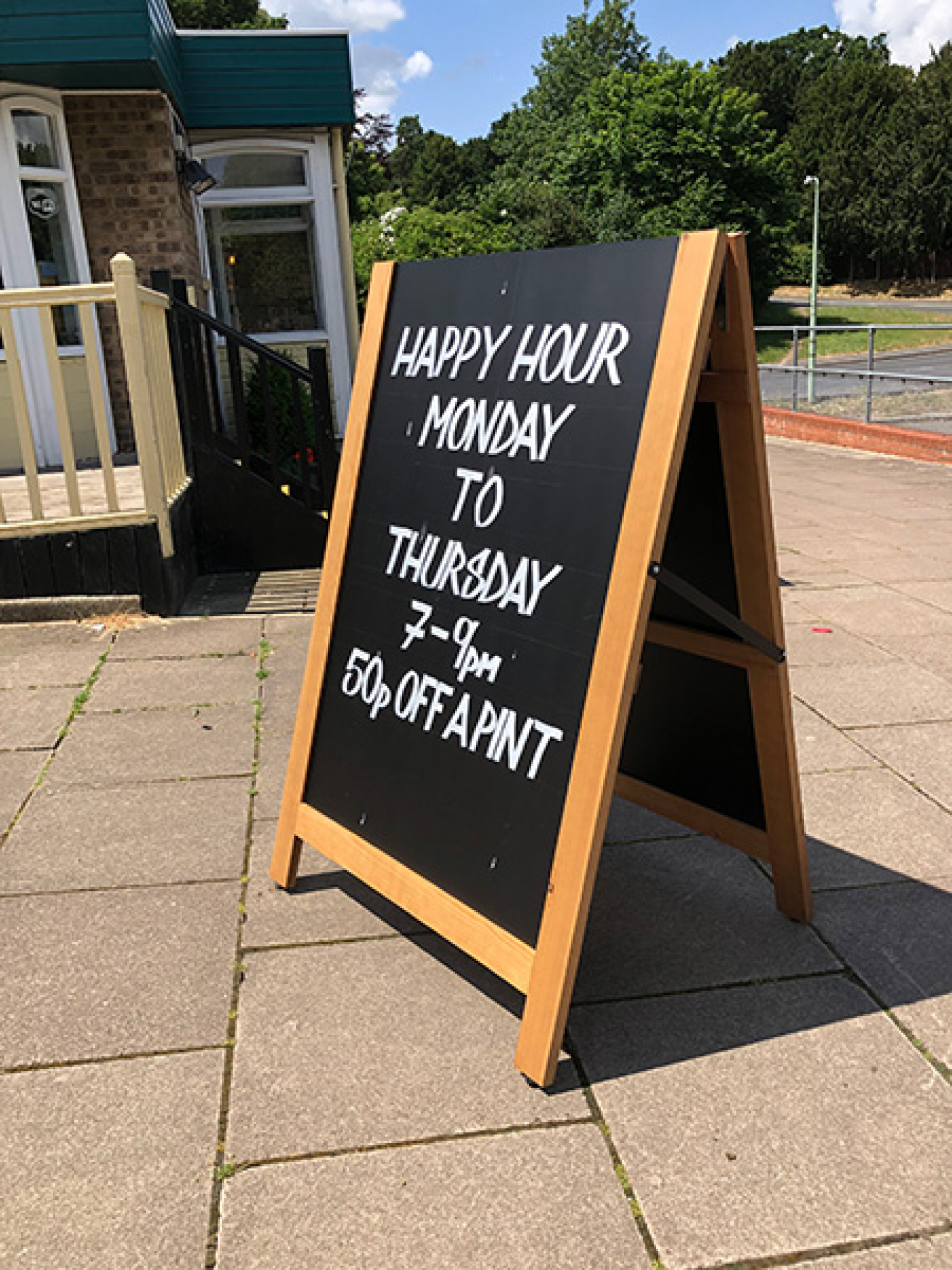 10 Majisign Services for Pavement Signs to Boost Your Business ...